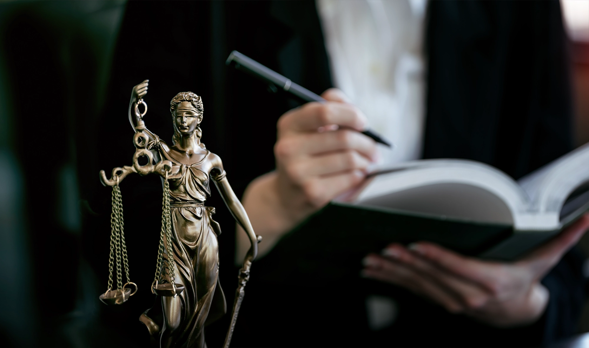 Phoenix * Personal Injury Attorney Victims Lawyer | Mick Levin PI Attorneys